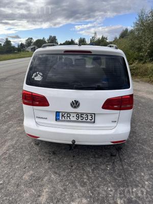 White Volkswagen Touran 2011 in Bauska, with an engine capacity of 1.70 L and mileage of 407 thousand km for 4100 €, photo  on AUTOMOTO.COM.LV