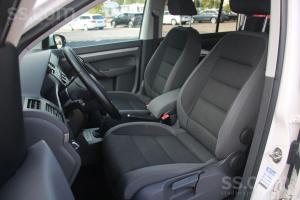 White Volkswagen Touran 2011 in Tukums, with an engine capacity of 1.60 L and mileage of 205 thousand km for 6358 €, photo 16 on AUTOMOTO.COM.LV