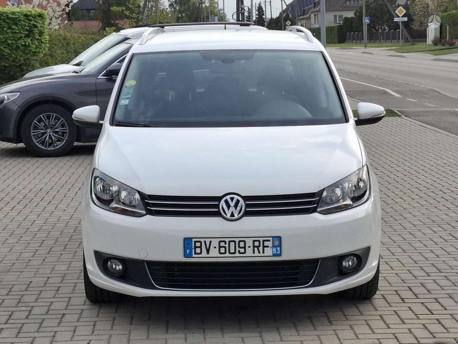 Balts Volkswagen Touran 2011 Tauragė, ar dzinēja tilpumu 1.60 L un nobraukumu 274 tūkst. km par 4600 €, foto 9 vietnē AUTOMOTO.COM.LV