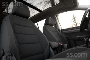 White Volkswagen Touran 2012 in Jelgava, with an engine capacity of 2.00 L and mileage of 247 thousand km for 6890 €, photo 11 on AUTOMOTO.COM.LV