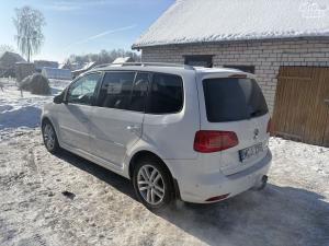 Balts Volkswagen Touran 2012 Lazdijai, ar dzinēja tilpumu 2.00 L un nobraukumu 400 tūkst. km par 5500 €, foto 4 vietnē AUTOMOTO.COM.LV