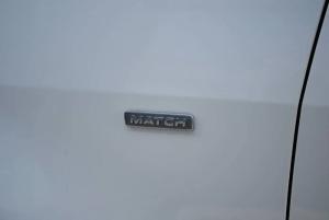 White Volkswagen Touran 2012 in Riga, with an engine capacity of 1.60 L and mileage of 238 thousand km for 7290 €, photo 19 on AUTOMOTO.COM.LV