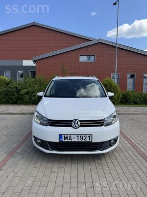Balts Volkswagen Touran 2012 Rīga, ar dzinēja tilpumu 2.00 L un nobraukumu 317 tūkst. km par 6800 €, foto 3 vietnē AUTOMOTO.COM.LV