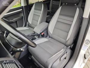White Volkswagen Touran 2013 in Vilnius, with an engine capacity of 2.00 L and mileage of 264 thousand km for 6500 €, photo 15 on AUTOMOTO.COM.LV