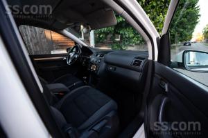 Balts Volkswagen Touran 2013 Liepāja, ar dzinēja tilpumu 2.00 L un nobraukumu 410 tūkst. km par 5750 €, foto 10 vietnē AUTOMOTO.COM.LV