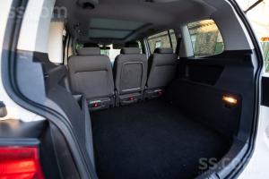 Balts Volkswagen Touran 2013 Liepāja, ar dzinēja tilpumu 2.00 L un nobraukumu 410 tūkst. km par 5750 €, foto 12 vietnē AUTOMOTO.COM.LV