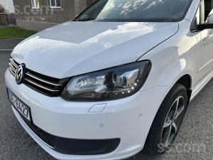 White Volkswagen Touran 2013 in Daugavpils, with an engine capacity of 1.40 L and mileage of 0 thousand km for 4550 €, photo 10 on AUTOMOTO.COM.LV