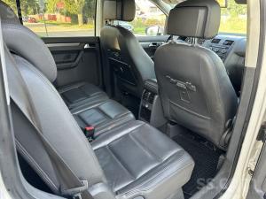 White Volkswagen Touran 2013 in Daugavpils, with an engine capacity of 1.40 L and mileage of 0 thousand km for 4550 €, photo 16 on AUTOMOTO.COM.LV