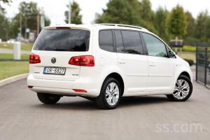 Белый Фольксваген Туран 2013 в Елгава, объемом двигателя 2.00 л и пробегом 0 тыс. км за 6590 €, фото 5 на AUTOMOTO.COM.LV
