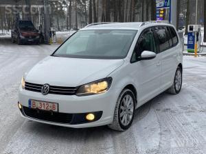 Balts Volkswagen Touran 2014 Rīga, ar dzinēja tilpumu 1.60 L un nobraukumu 0 tūkst. km par 5499 €, foto  vietnē AUTOMOTO.COM.LV