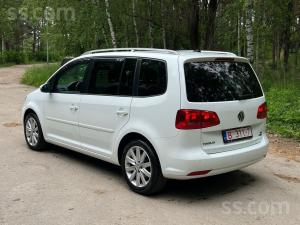 Balts Volkswagen Touran 2014 Rīga, ar dzinēja tilpumu 1.60 L un nobraukumu 0 tūkst. km par 4799 €, foto 4 vietnē AUTOMOTO.COM.LV