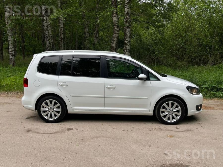 Balts Volkswagen Touran 2014 Rīga, ar dzinēja tilpumu 1.60 L un nobraukumu 0 tūkst. km par 4799 €, foto 7 vietnē AUTOMOTO.COM.LV