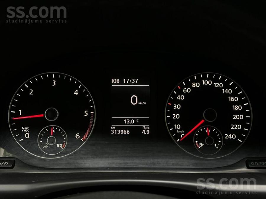 Balts Volkswagen Touran 2014 Rīga, ar dzinēja tilpumu 1.60 L un nobraukumu 0 tūkst. km par 4799 €, foto 12 vietnē AUTOMOTO.COM.LV