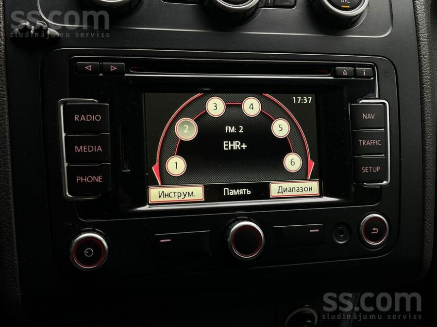 Balts Volkswagen Touran 2014 Rīga, ar dzinēja tilpumu 1.60 L un nobraukumu 0 tūkst. km par 4799 €, foto 18 vietnē AUTOMOTO.COM.LV