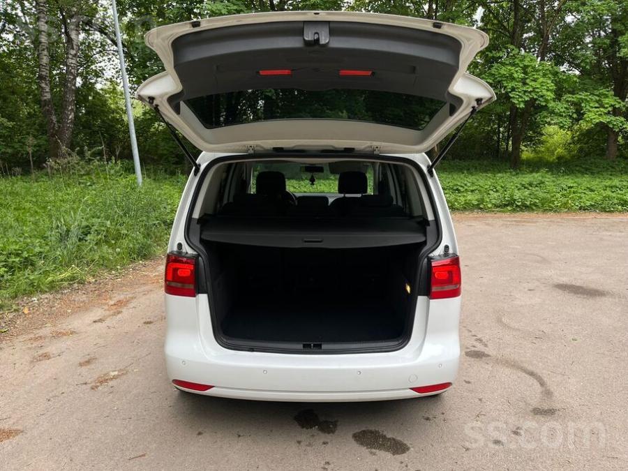 Balts Volkswagen Touran 2014 Rīga, ar dzinēja tilpumu 1.60 L un nobraukumu 0 tūkst. km par 4799 €, foto 22 vietnē AUTOMOTO.COM.LV