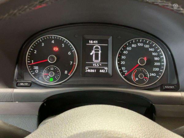 White Volkswagen Touran 2014 in Vilnius, with an engine capacity of 1.39 L and mileage of 247 thousand km for 7745 €, photo 8 on AUTOMOTO.COM.LV