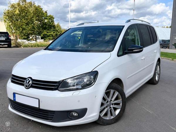 Balts Volkswagen Touran 2014 Raseiniai, ar dzinēja tilpumu 1.97 L un nobraukumu 380 tūkst. km par 5999 €, foto 1 vietnē AUTOMOTO.COM.LV