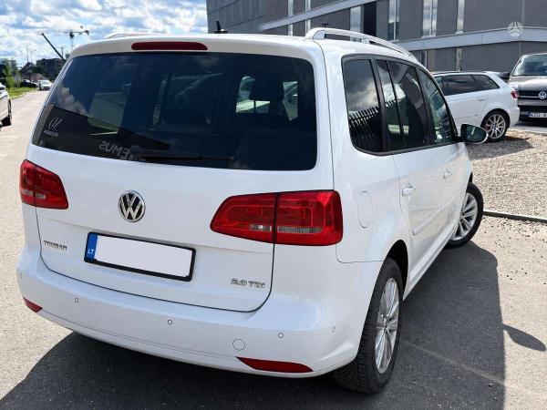 Balts Volkswagen Touran 2014 Raseiniai, ar dzinēja tilpumu 1.97 L un nobraukumu 380 tūkst. km par 5999 €, foto 4 vietnē AUTOMOTO.COM.LV