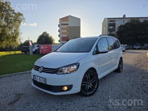 Balts Volkswagen Touran 2014 Ventspils, ar dzinēja tilpumu 1.60 L un nobraukumu 226 tūkst. km par 5300 €, foto  vietnē AUTOMOTO.COM.LV