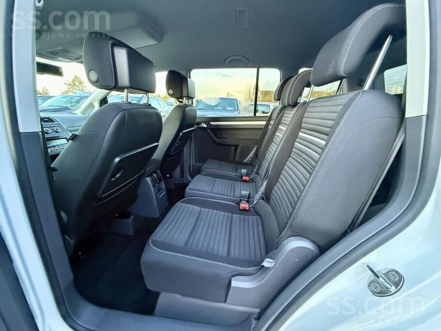 Balts Volkswagen Touran 2015 Rīga, ar dzinēja tilpumu 1.60 L un nobraukumu 0 tūkst. km par 6750 €, foto 17 vietnē AUTOMOTO.COM.LV