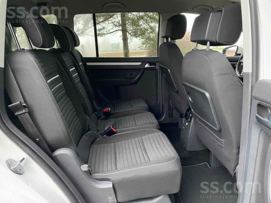 Balts Volkswagen Touran 2015 Cēsis, ar dzinēja tilpumu 1.20 L un nobraukumu 256 tūkst. km par 7300 €, foto 21 vietnē AUTOMOTO.COM.LV