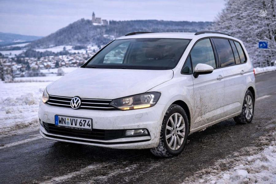 Balts Volkswagen Touran 2015 Raseiniai, ar dzinēja tilpumu 1.97 L un nobraukumu 252 tūkst. km par 10500 €, foto 39 vietnē AUTOMOTO.COM.LV