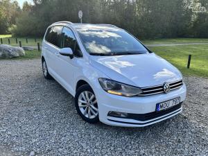 Balts Volkswagen Touran 2015 Mažeikiai, ar dzinēja tilpumu 1.60 L un nobraukumu 290 tūkst. km par 9200 €, foto  vietnē AUTOMOTO.COM.LV