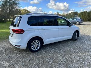 Balts Volkswagen Touran 2015 Mažeikiai, ar dzinēja tilpumu 1.60 L un nobraukumu 290 tūkst. km par 9200 €, foto 2 vietnē AUTOMOTO.COM.LV