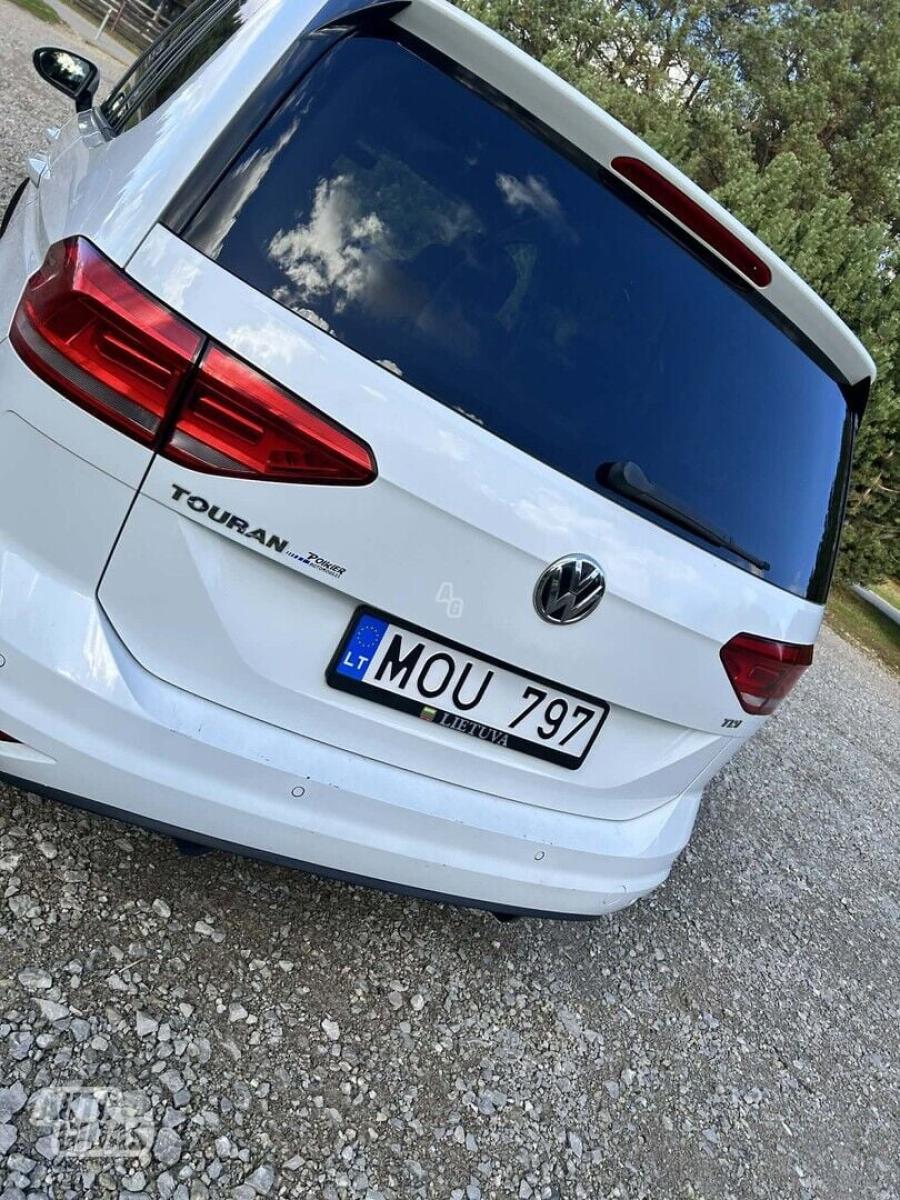 Balts Volkswagen Touran 2015 Mažeikiai, ar dzinēja tilpumu 1.60 L un nobraukumu 290 tūkst. km par 9200 €, foto 6 vietnē AUTOMOTO.COM.LV