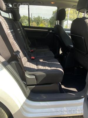White Volkswagen Touran 2015 in Ogre, with an engine capacity of 2.00 L and mileage of 285 thousand km for 7200 €, photo 10 on AUTOMOTO.COM.LV