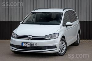 White Volkswagen Touran 2016 in Talsi, with an engine capacity of 1.60 L and mileage of 238 thousand km for 10990 €, photo 3 on AUTOMOTO.COM.LV