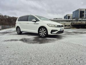 Balts Volkswagen Touran 2016 Viļņa, ar dzinēja tilpumu 1.80 L un nobraukumu 174 tūkst. km par 11200 €, foto 4 vietnē AUTOMOTO.COM.LV