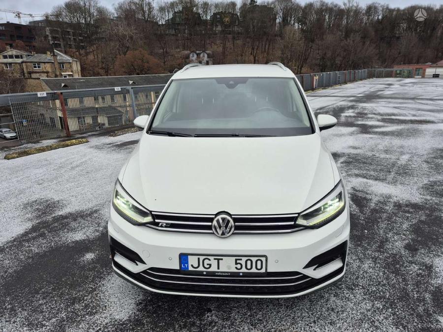 Balts Volkswagen Touran 2016 Viļņa, ar dzinēja tilpumu 1.80 L un nobraukumu 174 tūkst. km par 11200 €, foto 5 vietnē AUTOMOTO.COM.LV