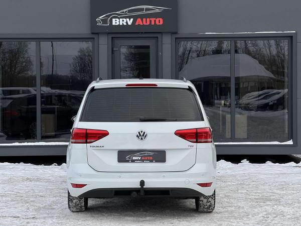 Balts Volkswagen Touran 2016 Kėdainiai, ar dzinēja tilpumu 1.60 L un nobraukumu 274 tūkst. km par 9450 €, foto 8 vietnē AUTOMOTO.COM.LV