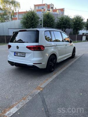 Balts Volkswagen Touran 2016 Rīga, ar dzinēja tilpumu 1.80 L un nobraukumu 175 tūkst. km par 17500 €, foto 8 vietnē AUTOMOTO.COM.LV