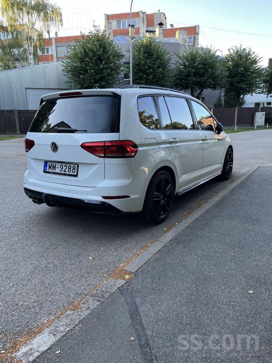 Balts Volkswagen Touran 2016 Rīga, ar dzinēja tilpumu 1.80 L un nobraukumu 175 tūkst. km par 17500 €, foto 8 vietnē AUTOMOTO.COM.LV