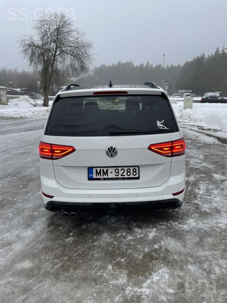 Balts Volkswagen Touran 2016 Rīga, ar dzinēja tilpumu 1.80 L un nobraukumu 175 tūkst. km par 17500 €, foto 9 vietnē AUTOMOTO.COM.LV