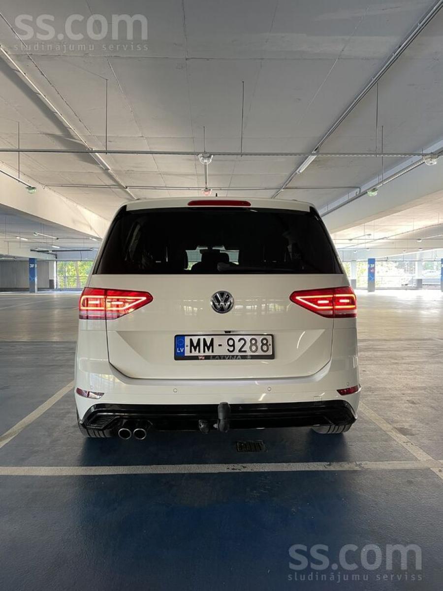 Balts Volkswagen Touran 2016 Rīga, ar dzinēja tilpumu 1.80 L un nobraukumu 175 tūkst. km par 17500 €, foto 32 vietnē AUTOMOTO.COM.LV
