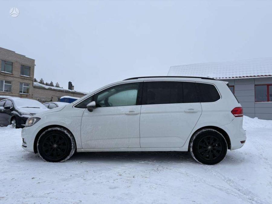 Balts Volkswagen Touran 2016 Radviliškis, ar dzinēja tilpumu 1.60 L un nobraukumu 333 tūkst. km par 7199 €, foto 8 vietnē AUTOMOTO.COM.LV