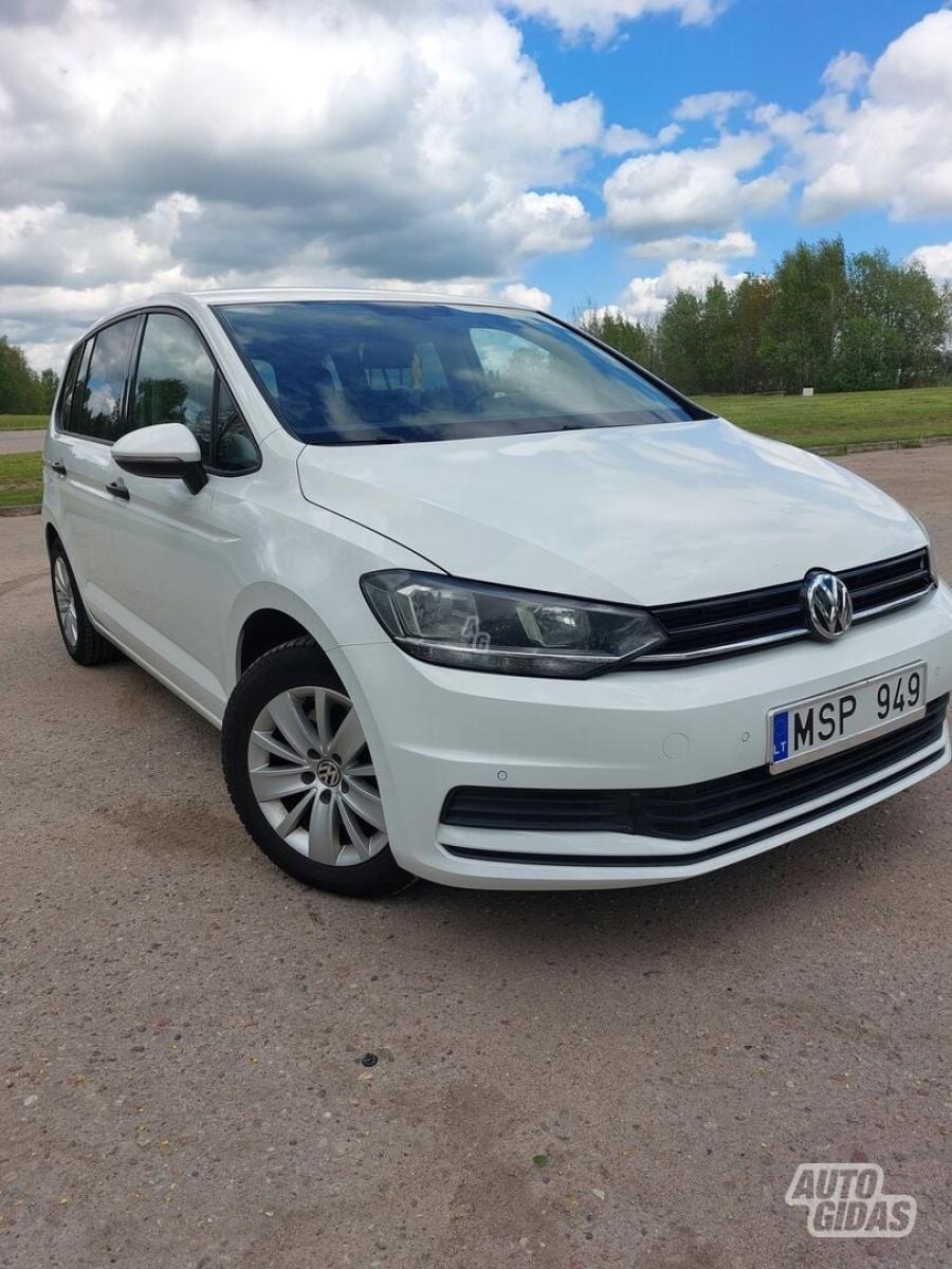 Balts Volkswagen Touran 2016 Mažeikiai, ar dzinēja tilpumu 1.60 L un nobraukumu 307 tūkst. km par 8950 €, foto 1 vietnē AUTOMOTO.COM.LV