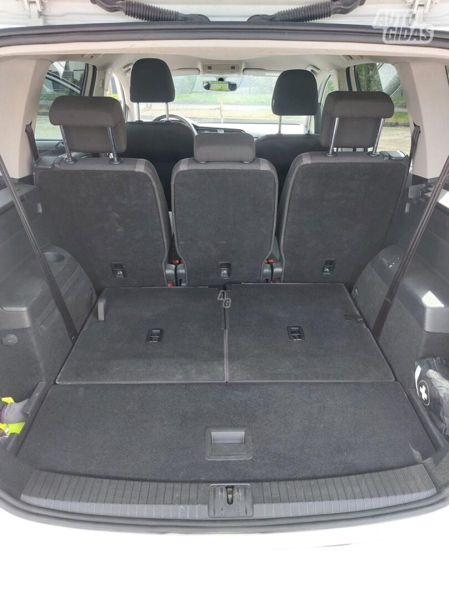 Balts Volkswagen Touran 2016 Mažeikiai, ar dzinēja tilpumu 1.60 L un nobraukumu 307 tūkst. km par 8950 €, foto 16 vietnē AUTOMOTO.COM.LV