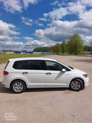 Balts Volkswagen Touran 2016 Mažeikiai, ar dzinēja tilpumu 1.60 L un nobraukumu 307 tūkst. km par 8950 €, foto 23 vietnē AUTOMOTO.COM.LV