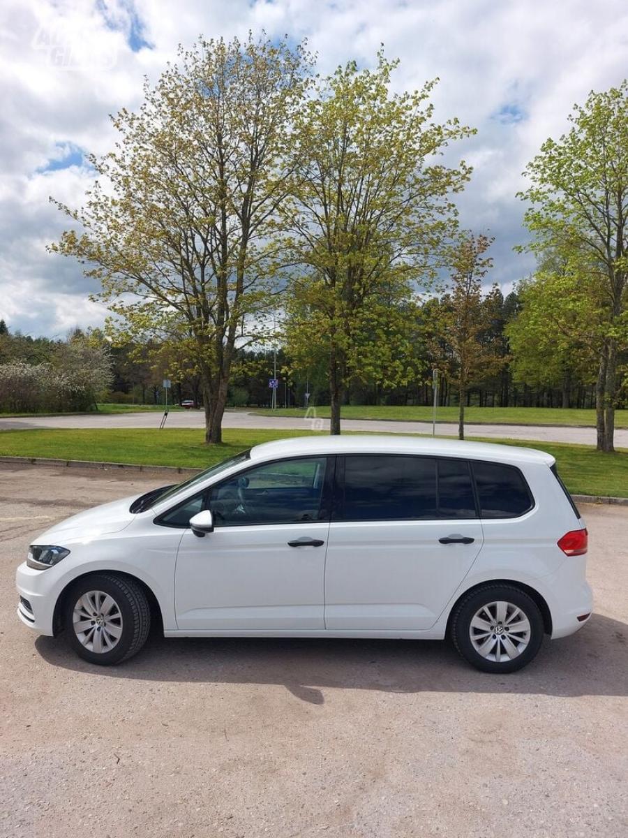 Balts Volkswagen Touran 2016 Mažeikiai, ar dzinēja tilpumu 1.60 L un nobraukumu 307 tūkst. km par 8950 €, foto 24 vietnē AUTOMOTO.COM.LV