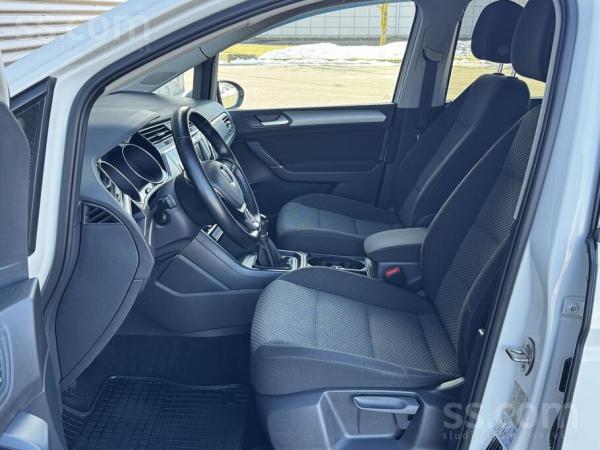 White Volkswagen Touran 2016 in Riga, with an engine capacity of 2.00 L and mileage of 226 thousand km for 8400 €, photo 9 on AUTOMOTO.COM.LV