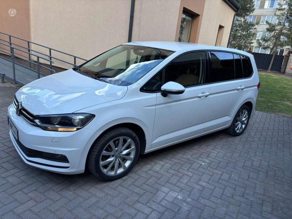 Balts Volkswagen Touran 2016 Šauļi, ar dzinēja tilpumu 2.00 L un nobraukumu 289 tūkst. km par 9800 €, foto 3 vietnē AUTOMOTO.COM.LV