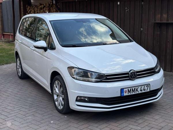 Balts Volkswagen Touran 2016 Šauļi, ar dzinēja tilpumu 2.00 L un nobraukumu 289 tūkst. km par 9800 €, foto 9 vietnē AUTOMOTO.COM.LV
