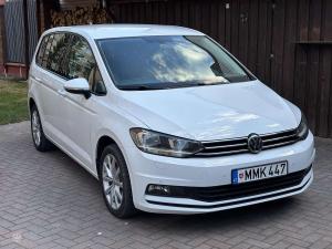 White Volkswagen Touran 2016 in Siauliai, with an engine capacity of 2.00 L and mileage of 289 thousand km for 9800 €, photo 10 on AUTOMOTO.COM.LV