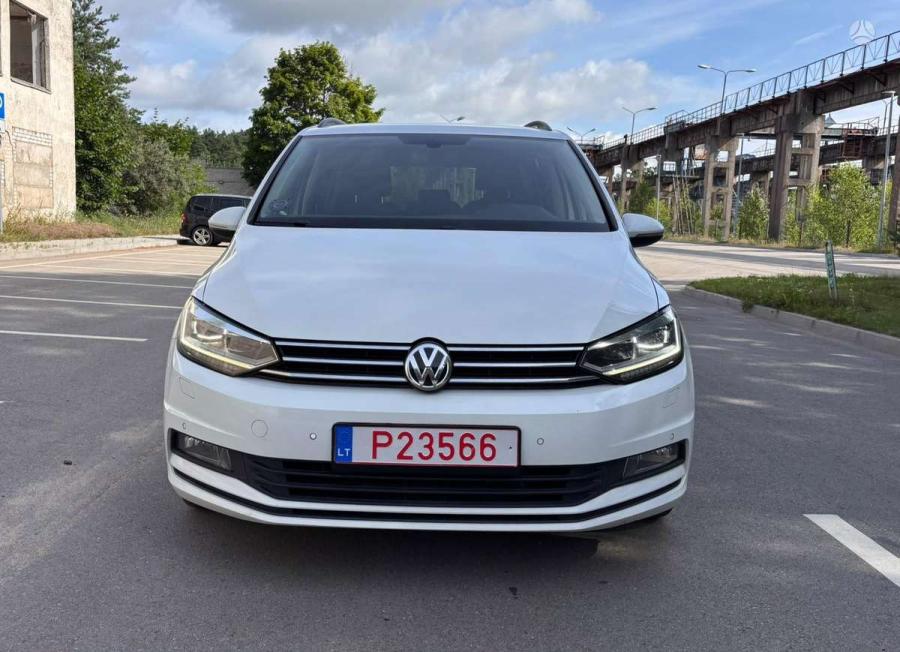 Balts Volkswagen Touran 2016 Kauņa, ar dzinēja tilpumu 1.97 L un nobraukumu 322 tūkst. km par 10950 €, foto 6 vietnē AUTOMOTO.COM.LV