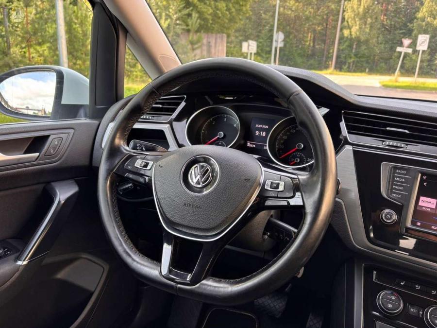 Balts Volkswagen Touran 2016 Kauņa, ar dzinēja tilpumu 1.97 L un nobraukumu 322 tūkst. km par 10950 €, foto 17 vietnē AUTOMOTO.COM.LV