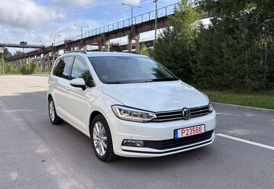 Balts Volkswagen Touran 2016 Kauņa, ar dzinēja tilpumu 1.97 L un nobraukumu 322 tūkst. km par 10950 €, foto 18 vietnē AUTOMOTO.COM.LV